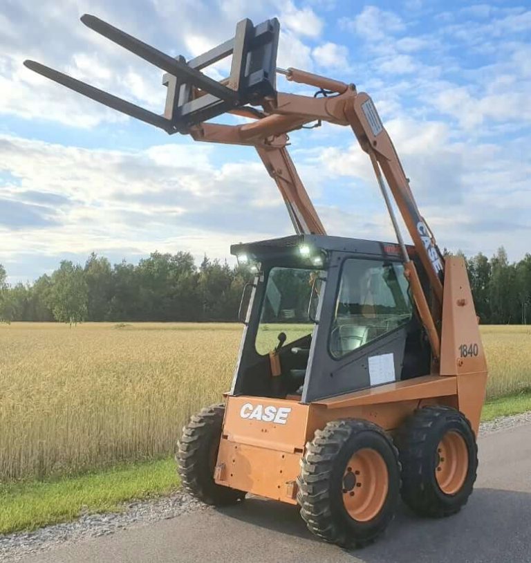 Case 1840 Skid Steer Loader Specs, Horsepower, Weight & Dimensions ...