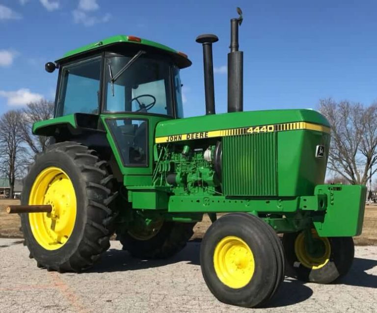 John Deere 4440 Tractor (Row-Crop / Hi-Crop) Specs, Horsepower, Weight ...