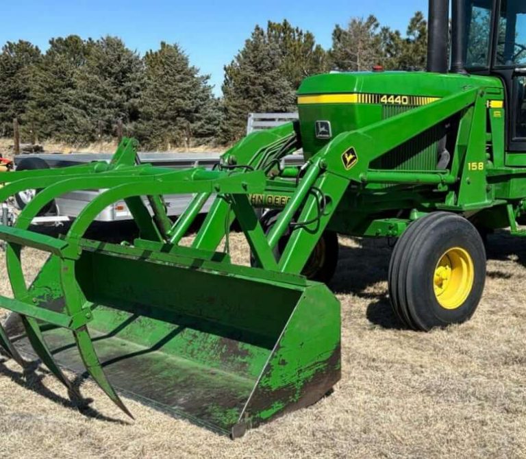 John Deere 4440 Tractor (Row-Crop / Hi-Crop) Specs, Horsepower, Weight ...
