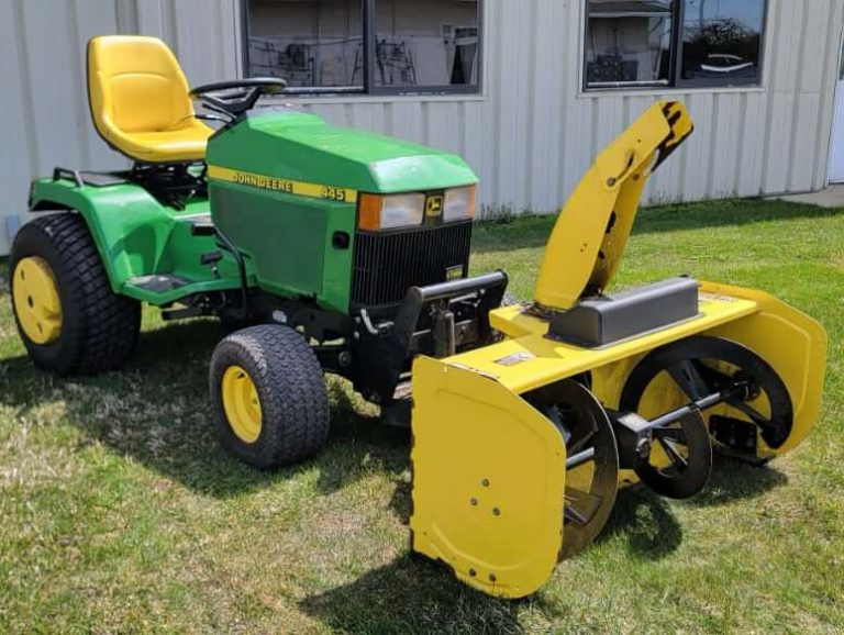 John Deere 445 Lawn Tractor Specs, Horsepower, Attachments, Weight ...