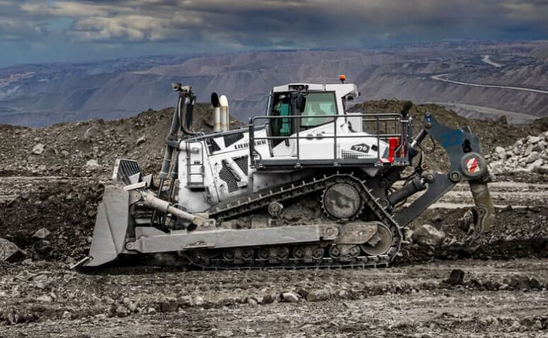 Top 10 Big Bulldozers: World's Largest Dozers 2025 | CodeReady