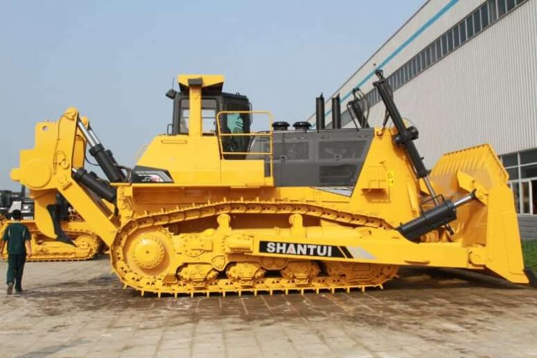 Top 10 Big Bulldozers: World's Largest Dozers 2025 | CodeReady